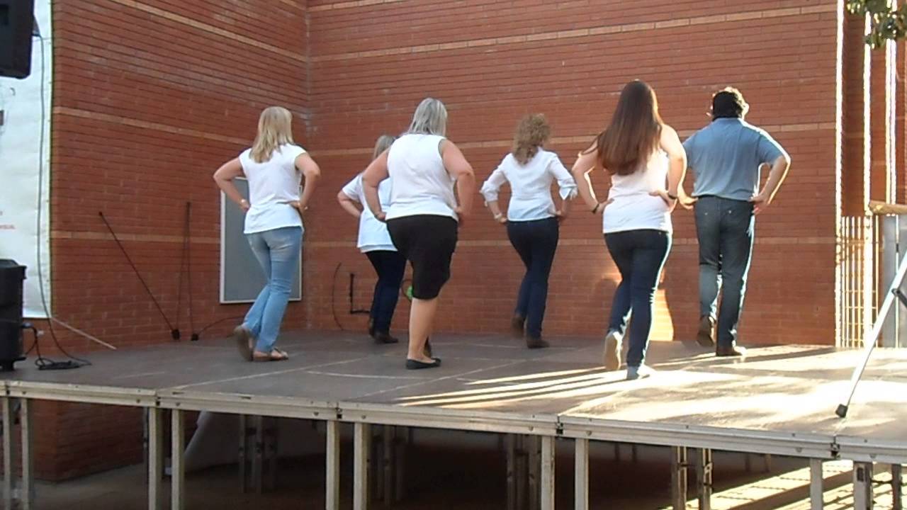 SAM 1711 COASTIN Line Dance - YouTube