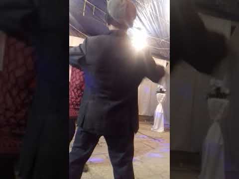 Xeyal gözel dans oynayan araxlo 😃