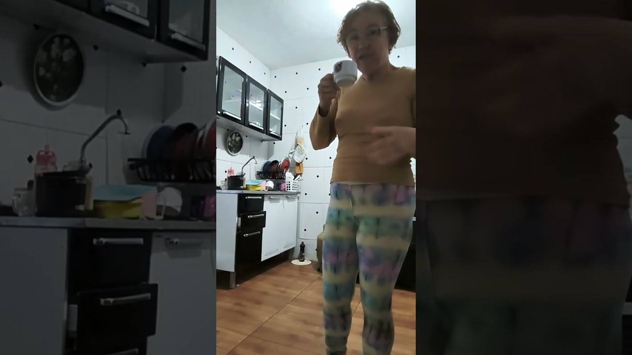 Meu mundo colorido VLOG está ao vivo! - YouTube