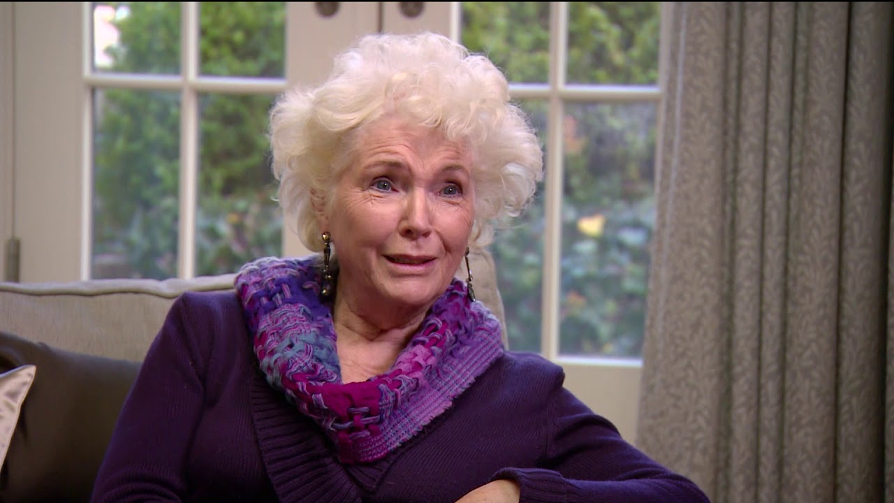 Box Office - Fionnula Flanagan Interview - YouTube