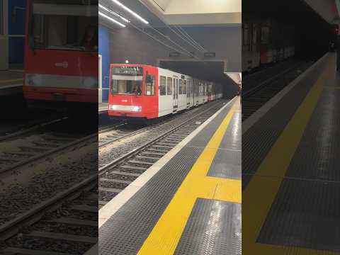 Stadtbahn Köln / Bonn Tw 2257 und xxx der KVB Typ B80D auf der Linie 16 in Bonn #tramspotting