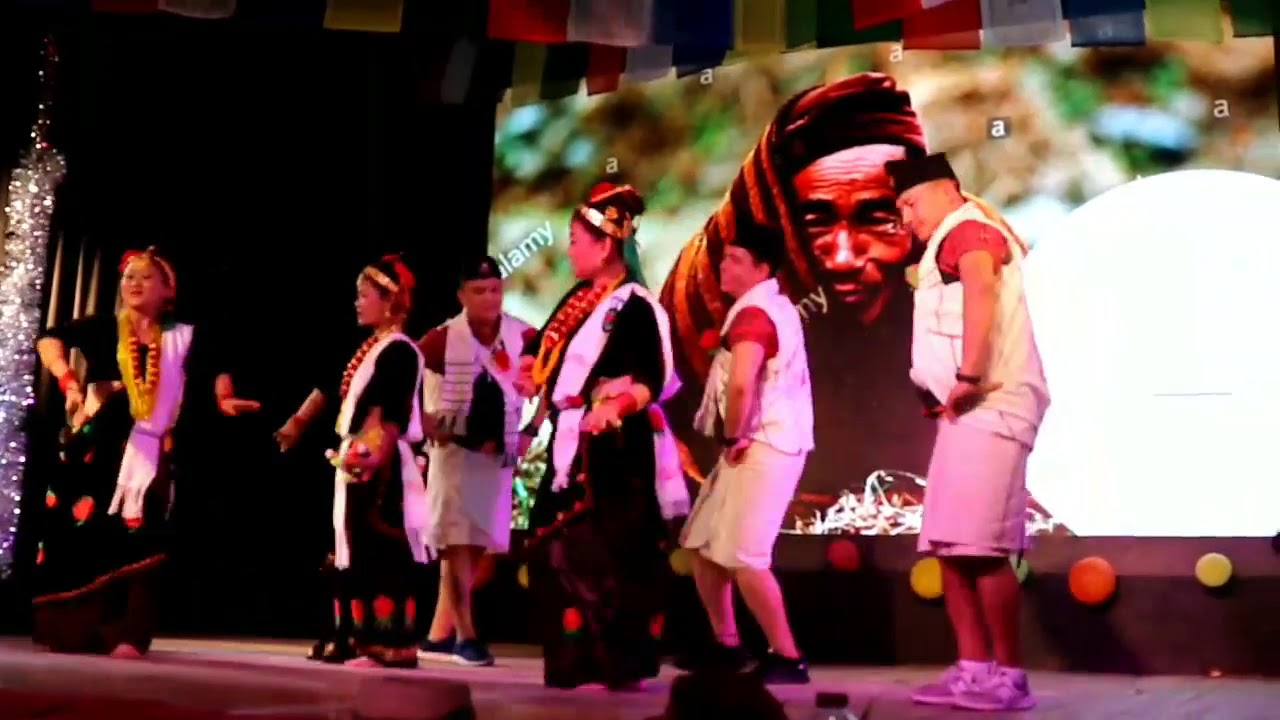 नेपाल मगर संघ शाखा यु. ए.ई. को मौलिक कौडा नाच #Kauda Dance # - YouTube