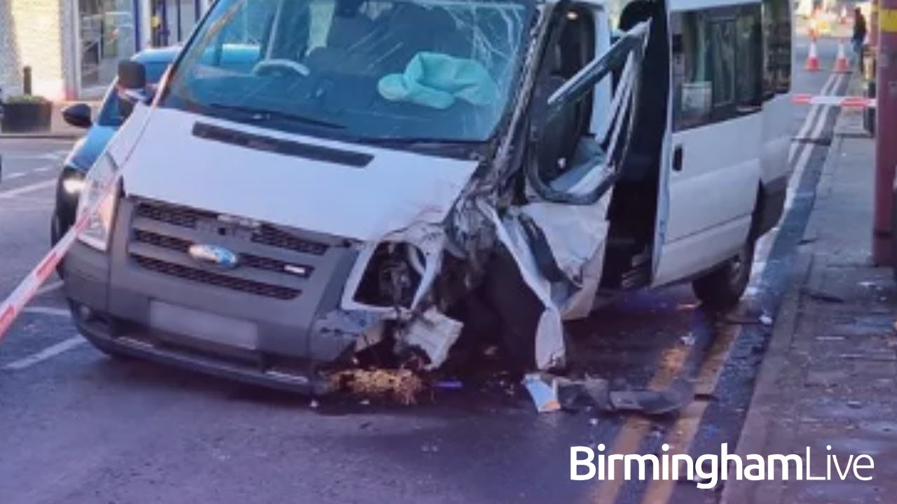 Soho Road minibus crash leaves children injured - YouTube
