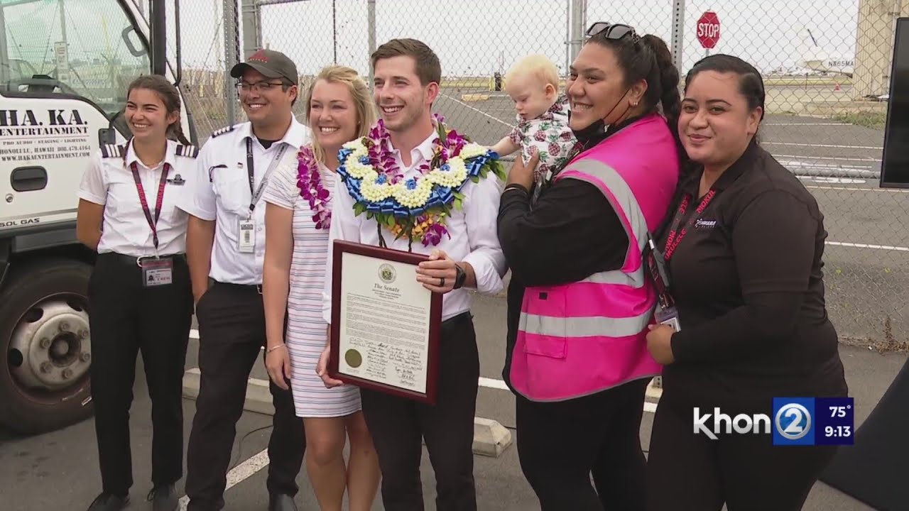 FAA honors Mokulele pilots for downed plane rescue - YouTube
