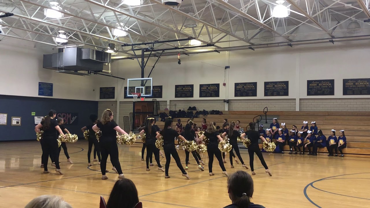 Trist Middle School Dance Team - YouTube