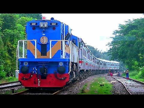 Bangladesh Railway Sagordari express Train Departure Alamdanga Rail ...