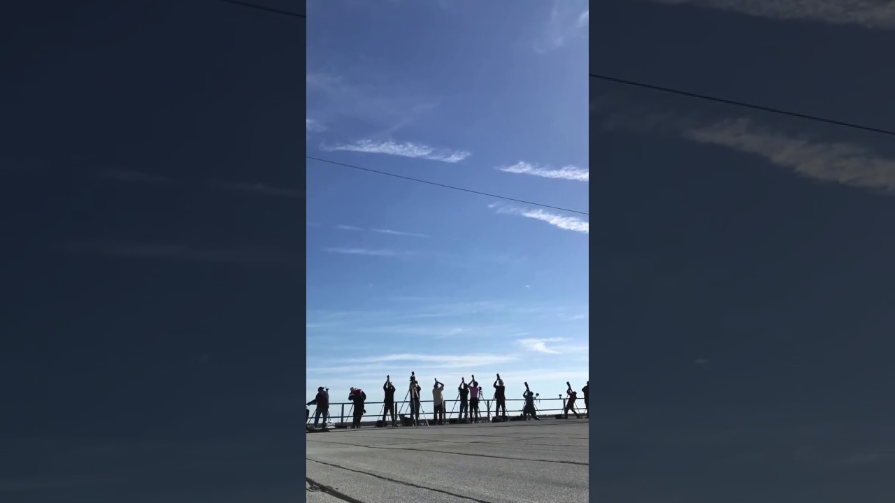 SpaceX Launch Timelapse - NASA VAB Roof - YouTube