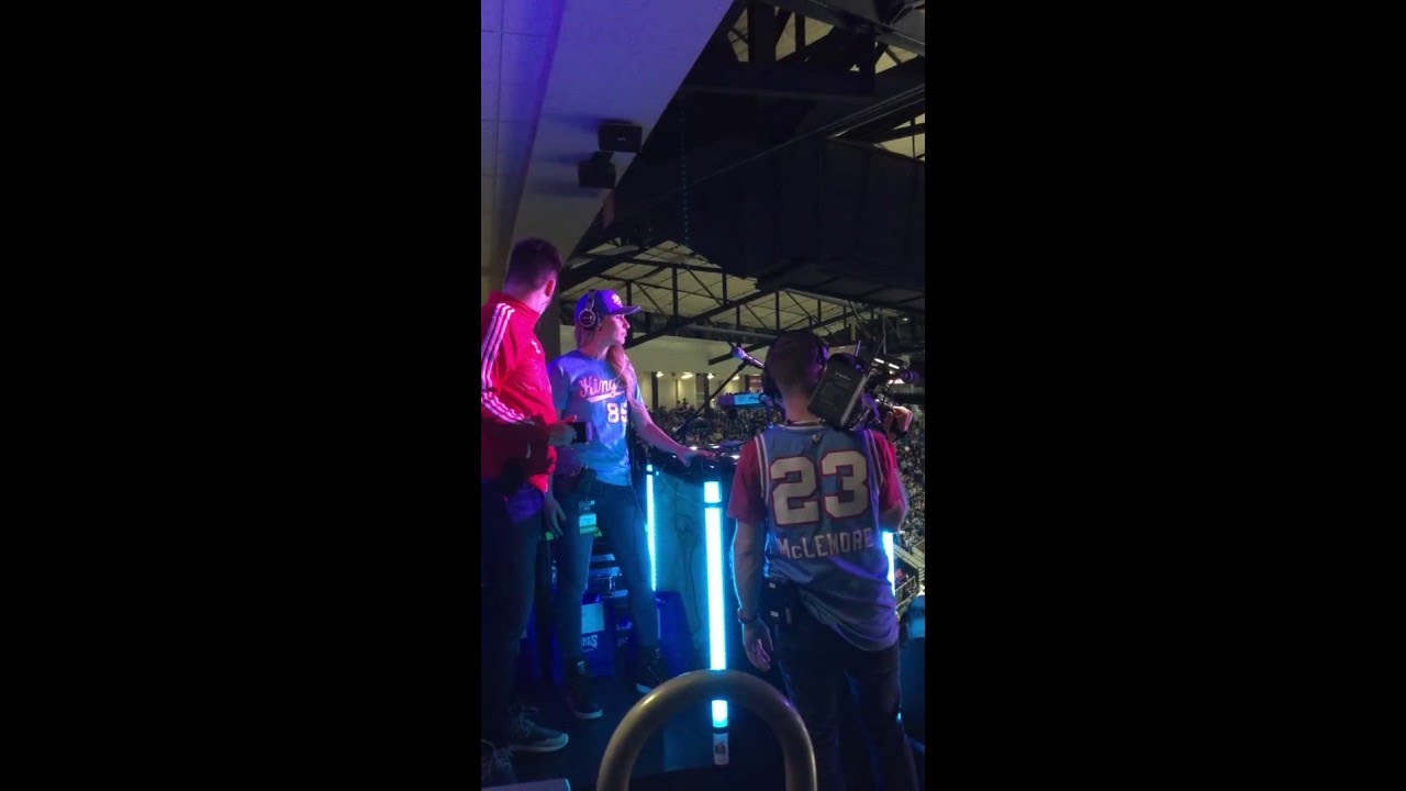 Lady Kate - Sacramento Kings DJ - Kings VS Suns - Flashback Friday ...