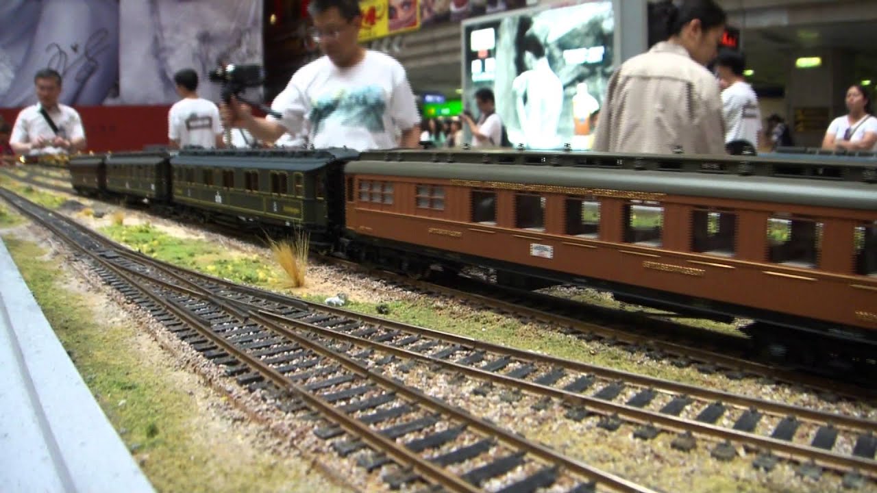 Brawa KPEV S9 and FM KPEV coaches - YouTube