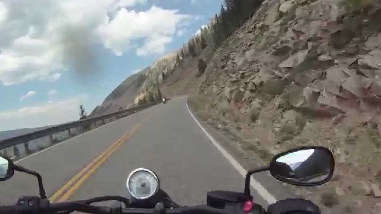 Motorcycle Riding Beartooth Highway - YouTube