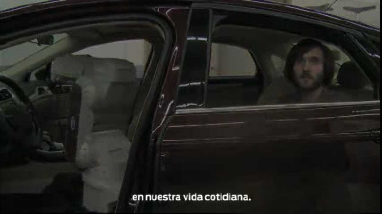 R.U.T.H el robot de Ford que percibe la calidad de sus productos - YouTube