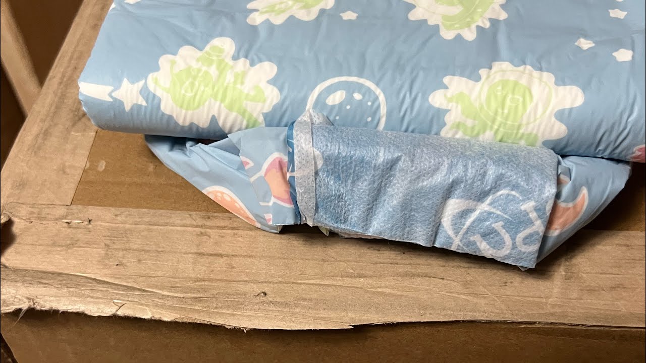 18+OPENING new DIApers boxes - YouTube