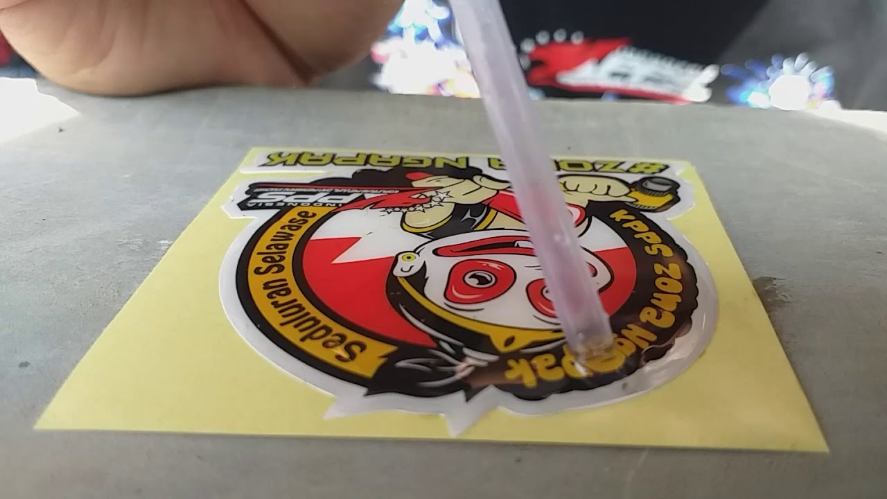 Bikin stiker emblem dengan RESIN karet - YouTube