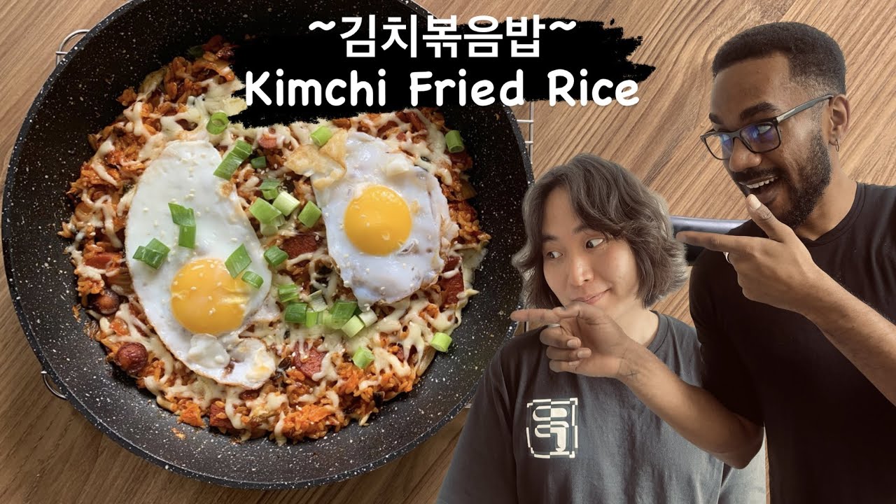 영국 남자 김치볶음밥 만들기 British Guy makes Kimchi Fried Rice (Ft. Teo) - YouTube