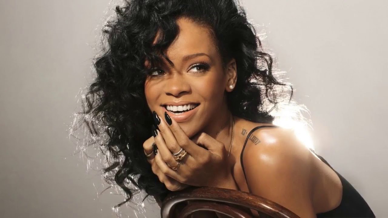 Rihanna Biography | Singer, Fashion Designer,Aactress, And ...