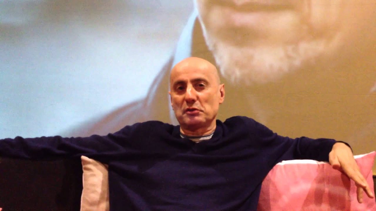 VILLA DOLOROSA -Tre compleanni falliti - YouTube