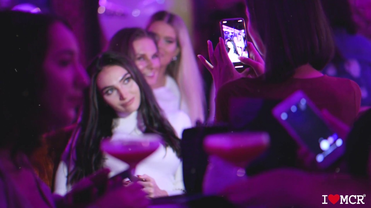 Mahiki hosts Manchester influencers - YouTube