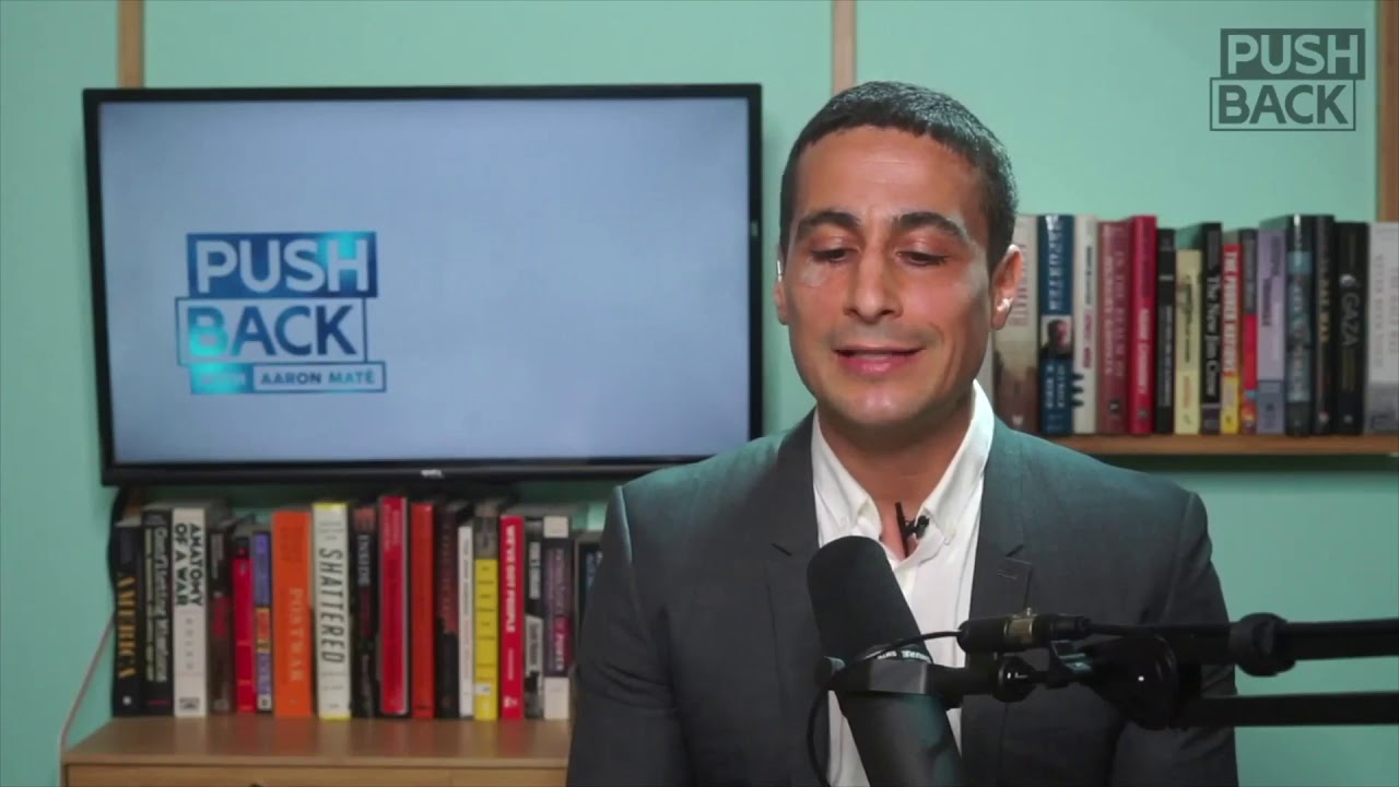 Chomsky explains the “lesser evil voting” issue - YouTube