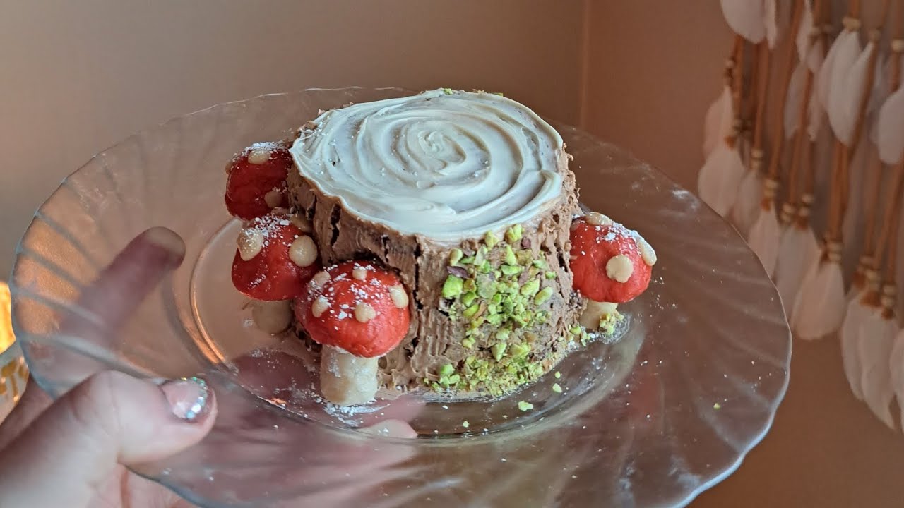 Making a Tree Stump Birthday Cake🎂🎊 - YouTube