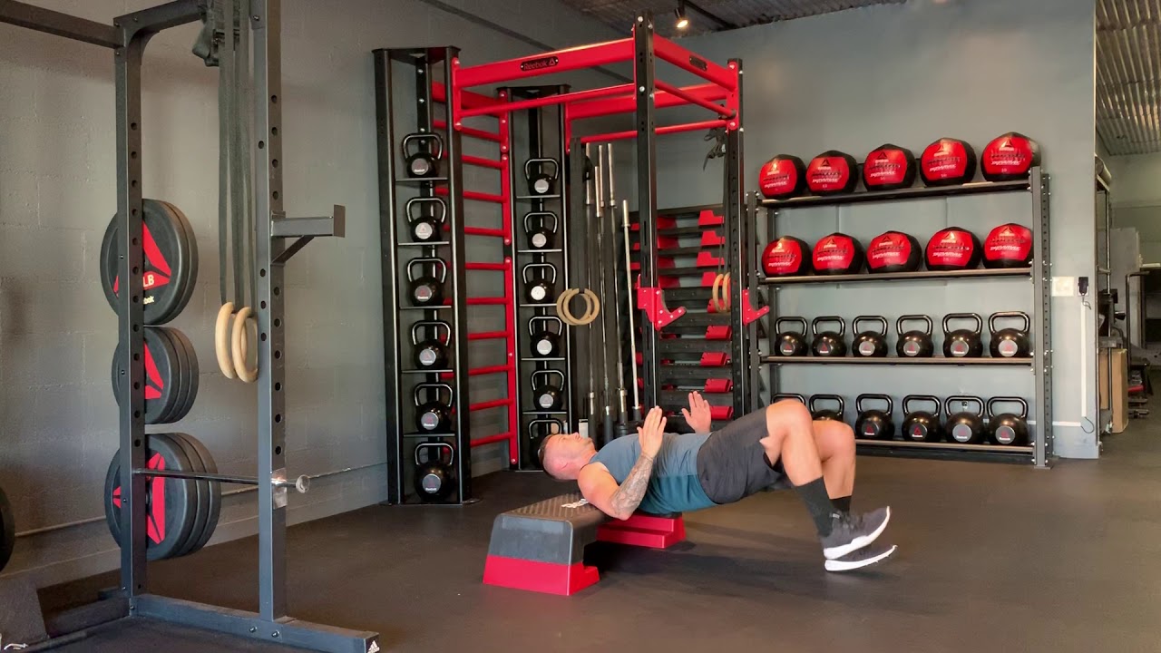 Glute Bridge Marching - YouTube