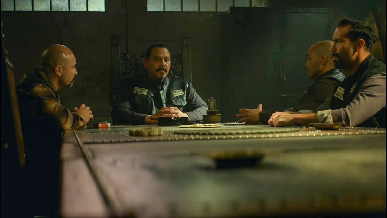 Mayans M.C. S04E03 | "Ez and Manny thats The Future" - Alvarez - YouTube