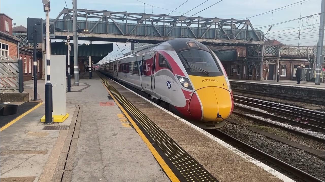 Class 800104 LNER Azuma departing Doncaster for London Kings Cross - YouTube
