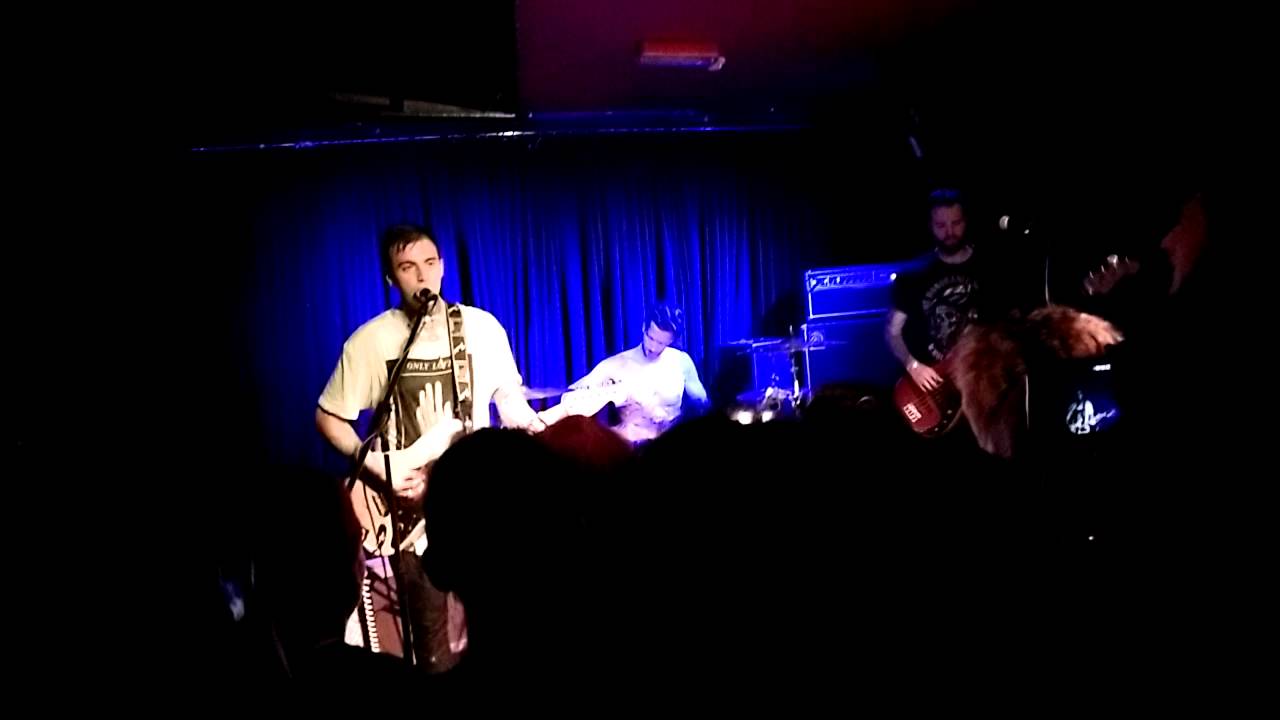 Highly suspect-Lydia (live) @our black heart London 08/02/2016 - YouTube