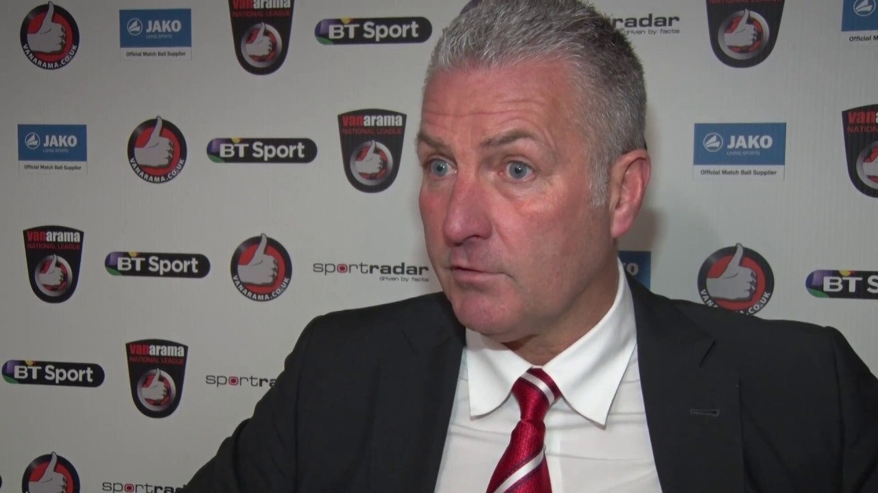 How NOT to interview a Football Manager - YouTube