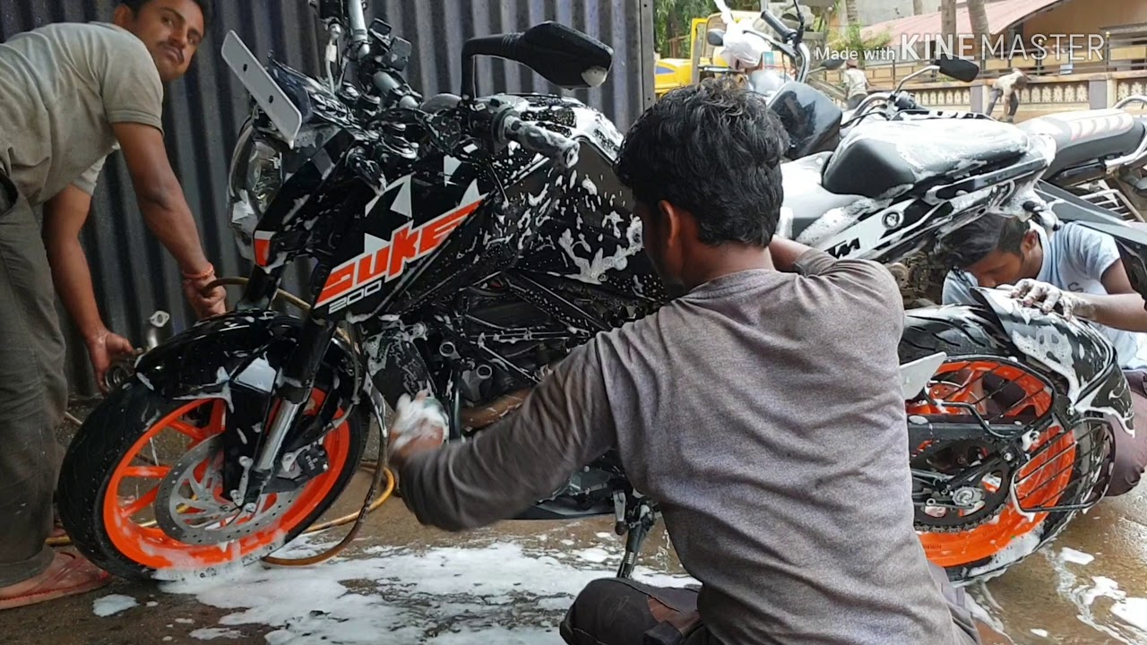 Ktm duke 200 2018 washing - YouTube