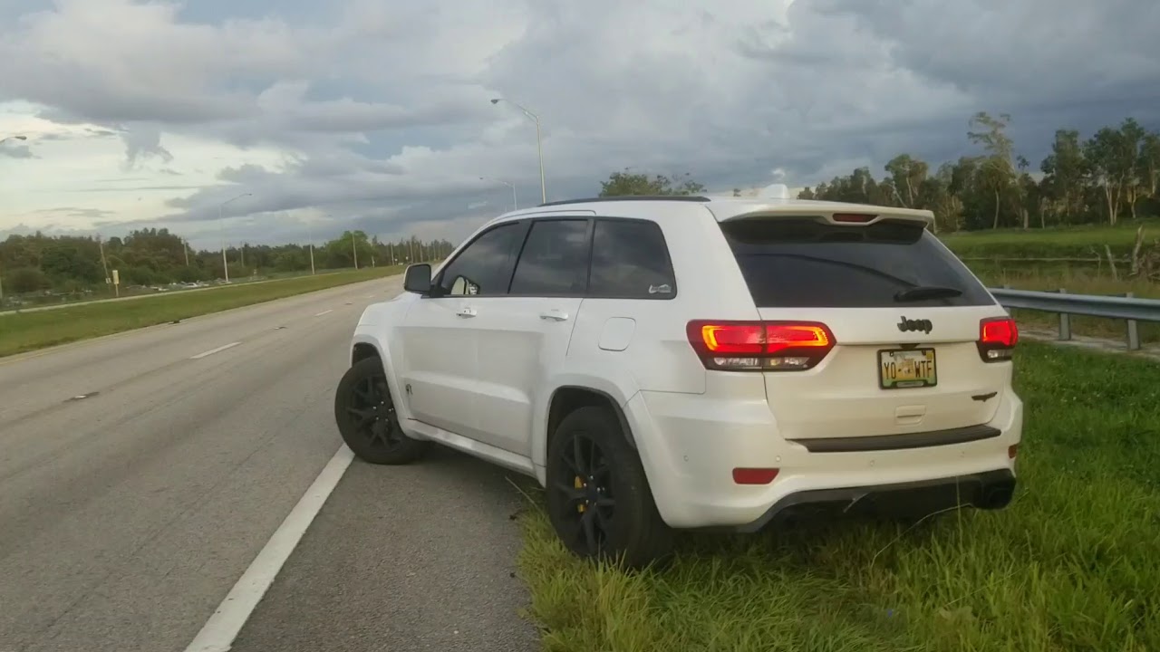 Jeep Trackhawk FAST Take-off - YouTube