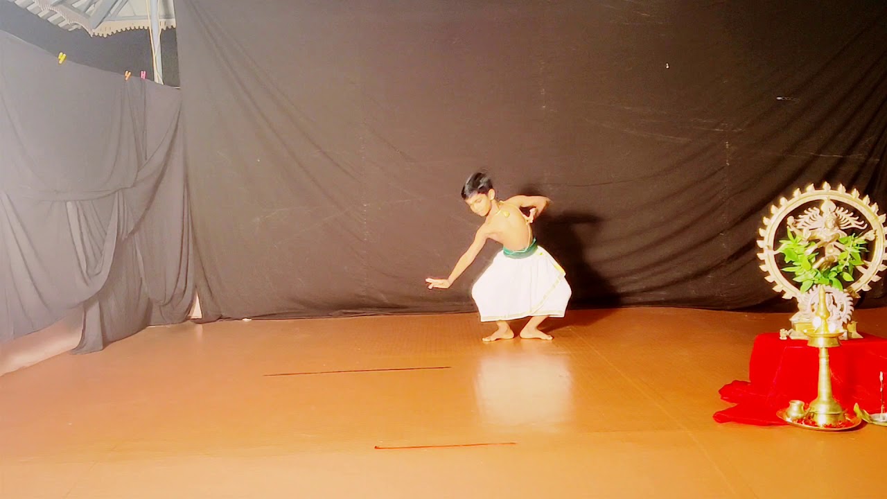 Jathiswaram, Ragam-;Vasantha, Roopaka Thalam - YouTube