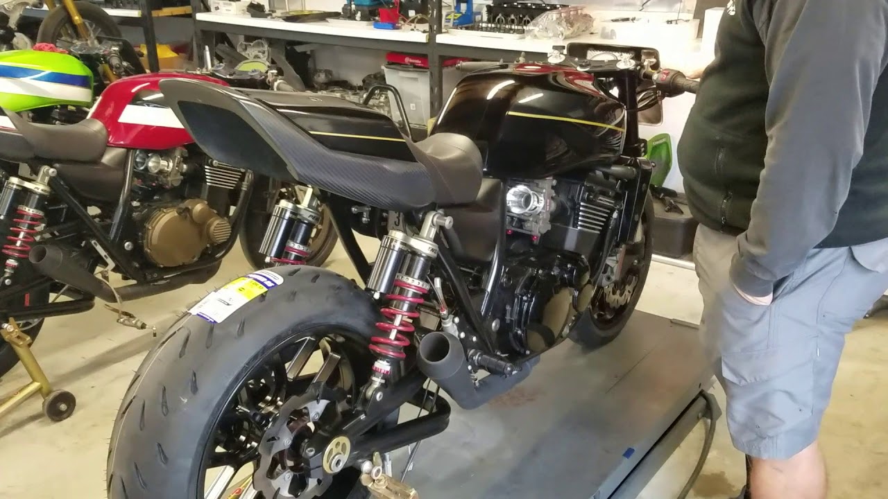 James Compton Customs 1224 SBK build - YouTube