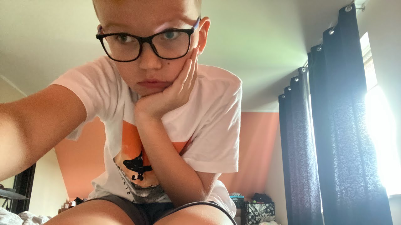 Amelka odchodzi z ekipy ale bendzie nowa osoba info @amelka_kanalu_ekipa_3stm prawda - YouTube