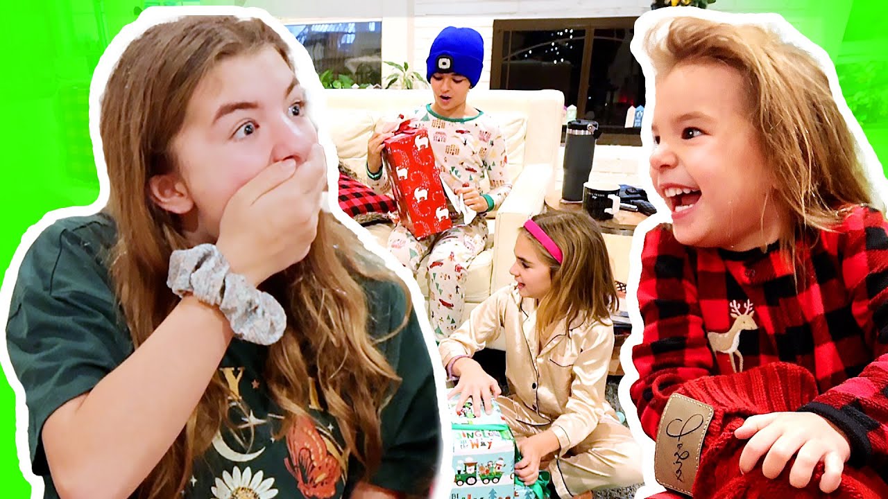 🎄Christmas Morning with Sam and Nia 2024! - YouTube