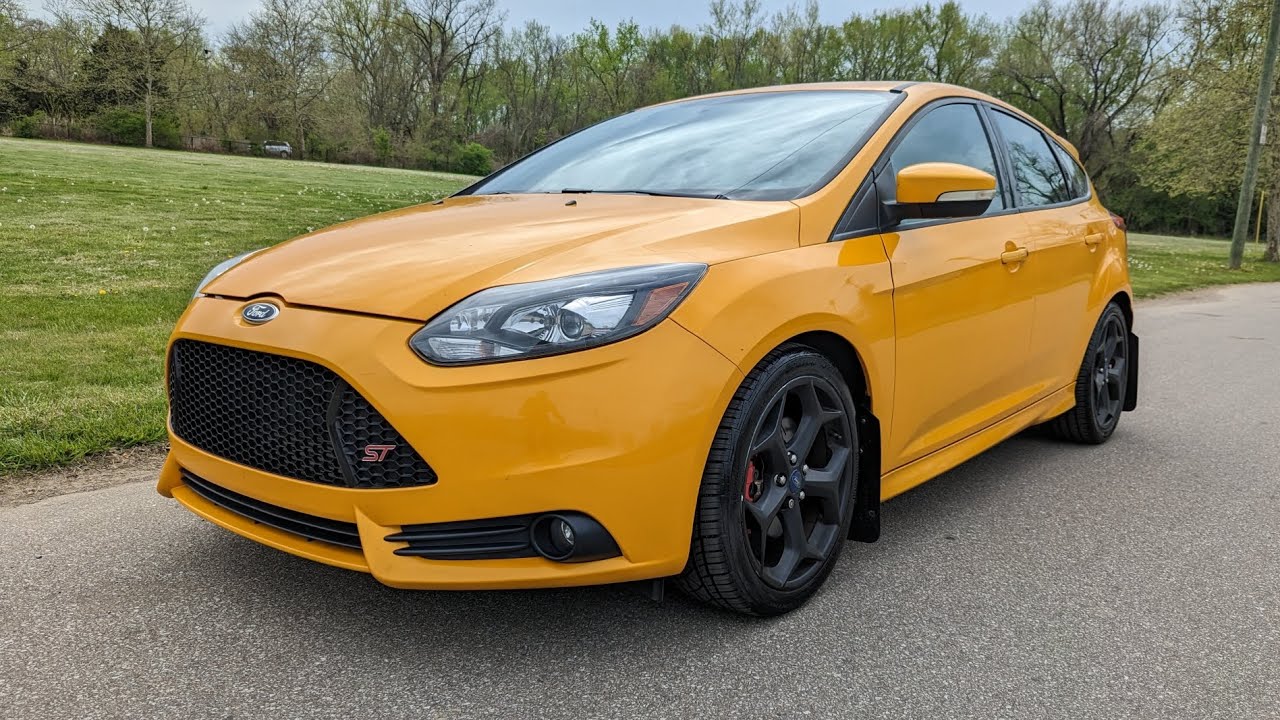 2014 Ford Focus ST Walk-Around - YouTube
