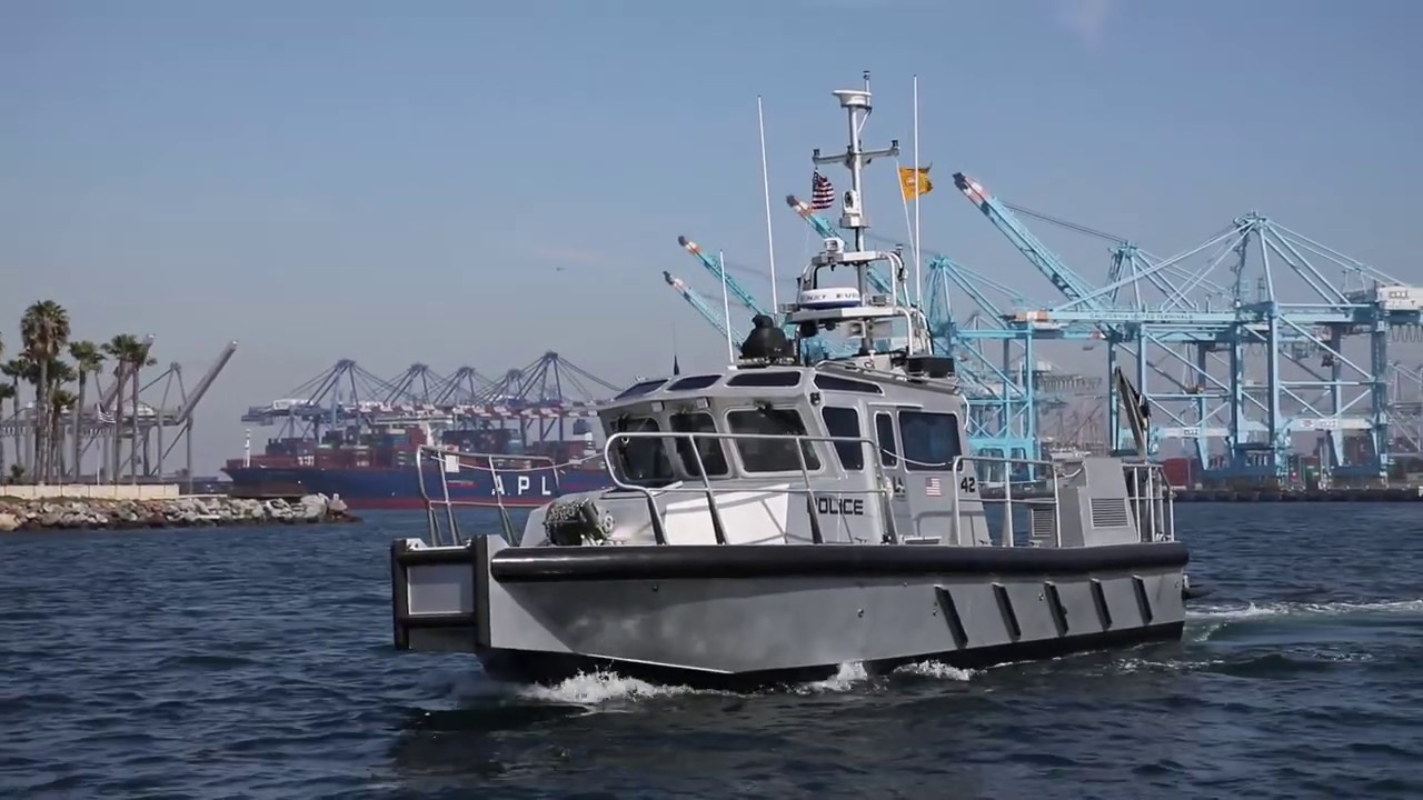 Los Angeles Port Police Launch New Multi-Mission Vessel - YouTube