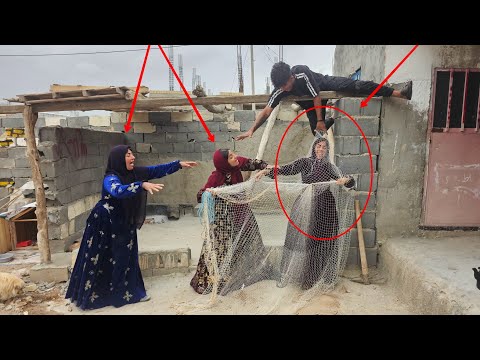 Leila's intense jealousy of Shiva for taking over her house: a mother-son war