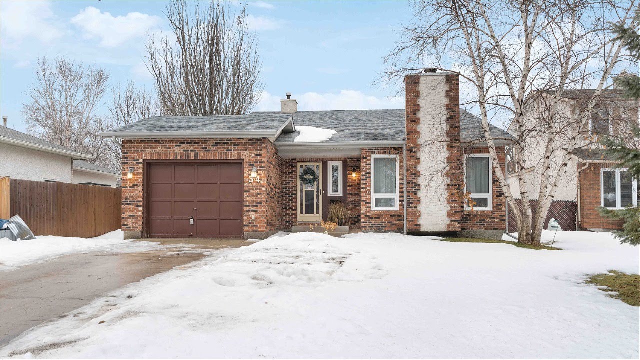 34 Wilfred Knowles Bay, Winnipeg - YouTube