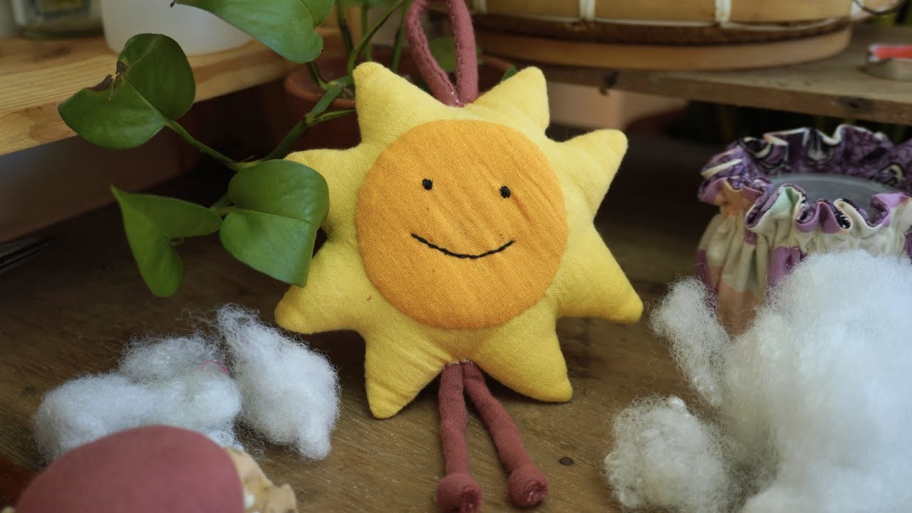 Gift Ideas: DIY Fabric Sun Doll | Yuu Pham - YouTube