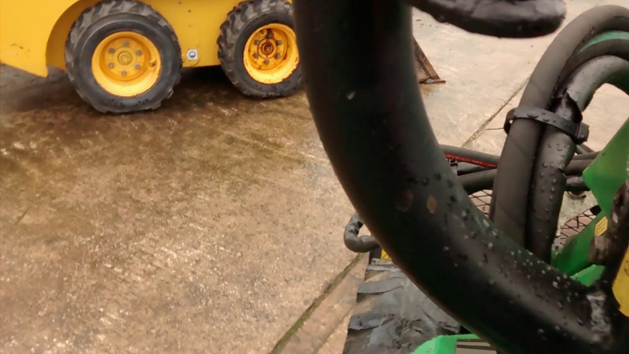 Avant 520 loader for sale - YouTube