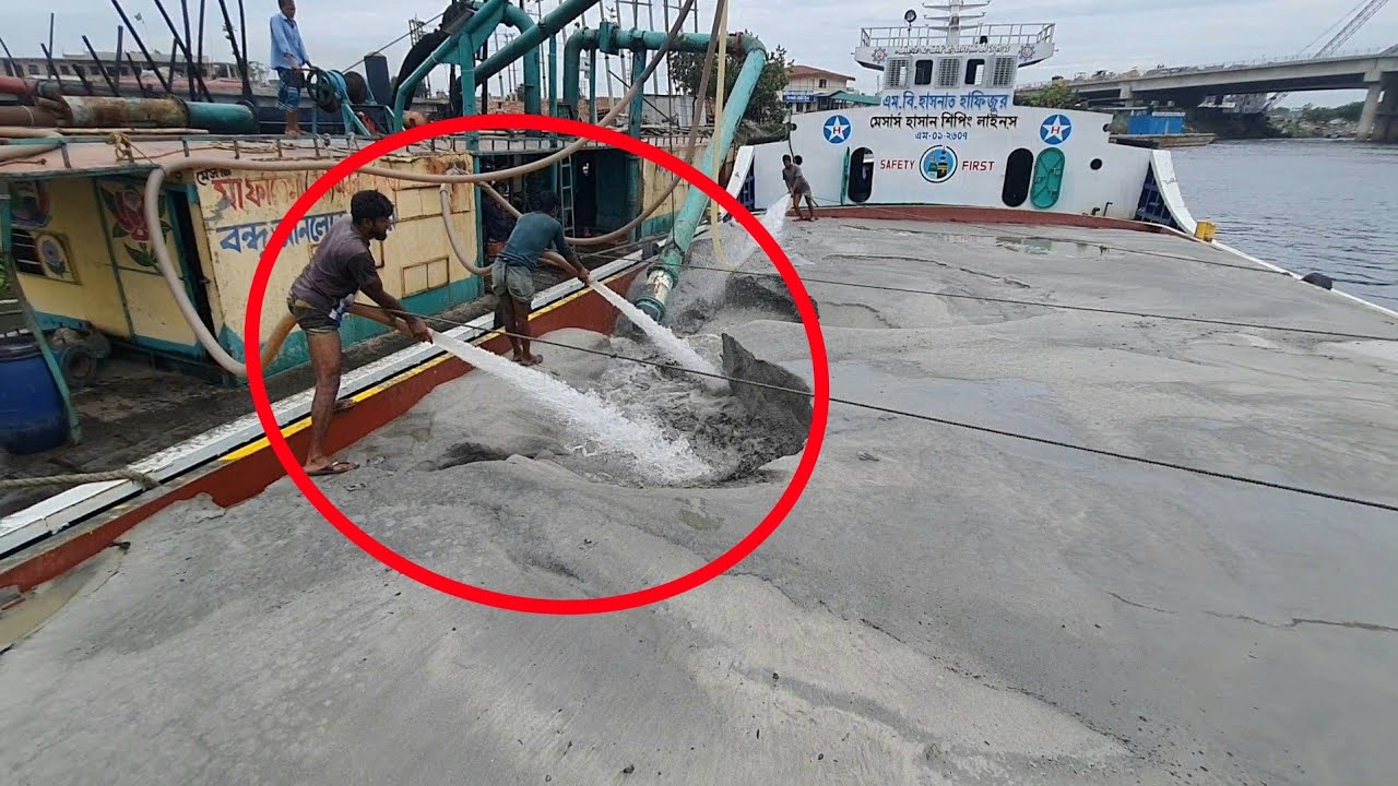 28500 square feet full load sand unload at the start of work in big ...