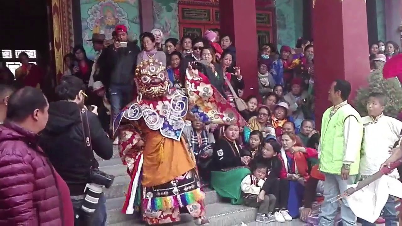Chhyam for world peace in sherpa monastery 2018 - YouTube