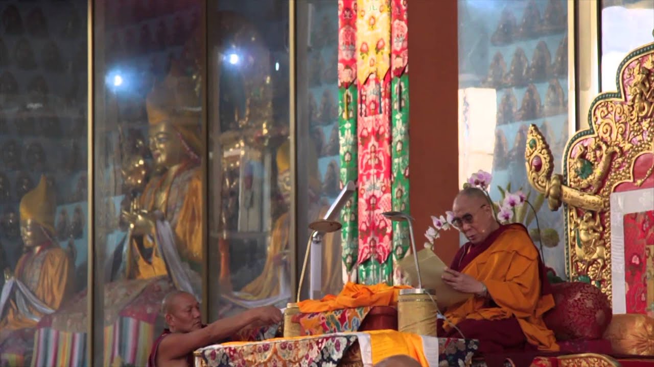 Tibetan monks. Mundgod, Karnataka. Ganden Yangtse. - YouTube