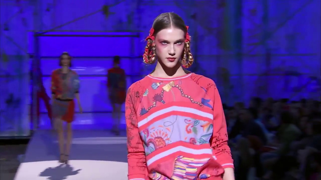 Desigual CATWALK Spring Summer 2019 Collection COLOUR ME - YouTube