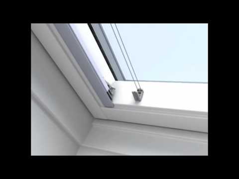 Ugradnja VELUX plisirane roletne - YouTube