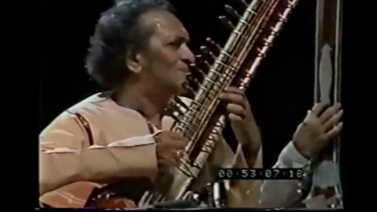Ustad Ali Akbar Khan & Pandit Ravi Shankar || Puriya Kalyan || Ustad Alla Rakha || 1984 ...
