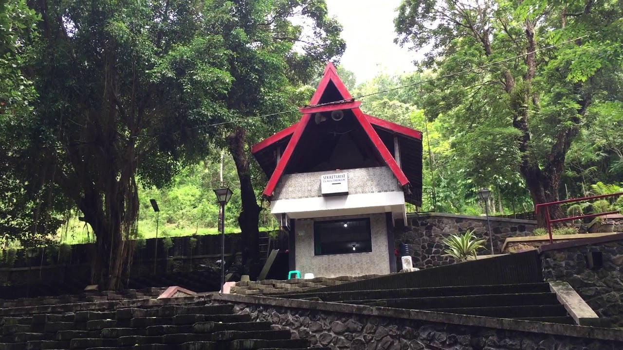 Gua Maria Sendangsono, 8 Maret 2020 - YouTube