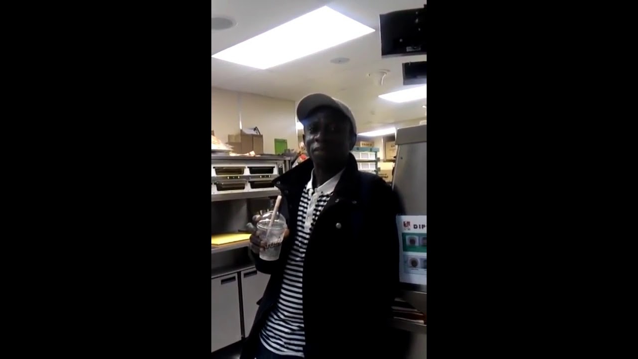 Be Vali îl ia la mișto pe Emilut - YouTube