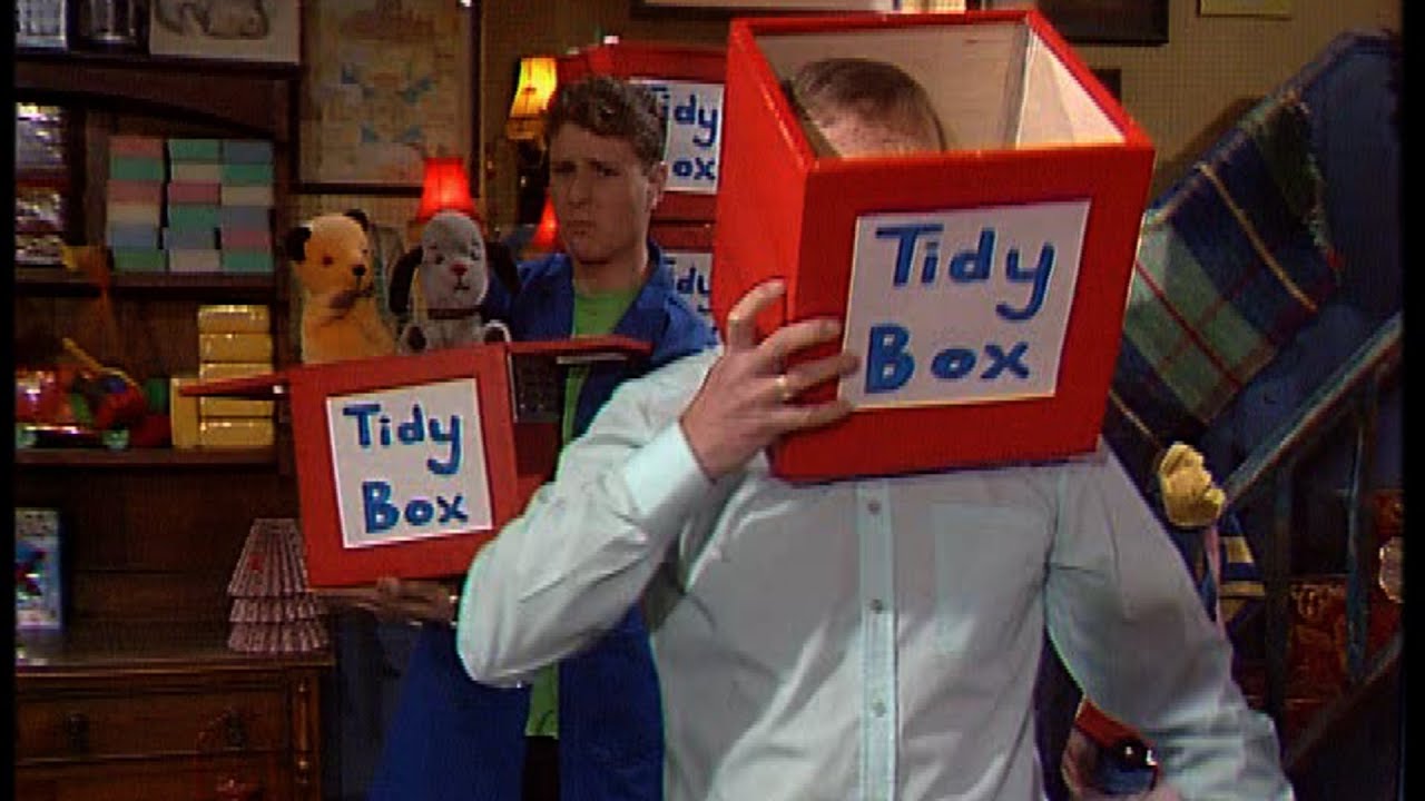 Sooty & Co. - 04x10: Tidy Box (1996) - YouTube