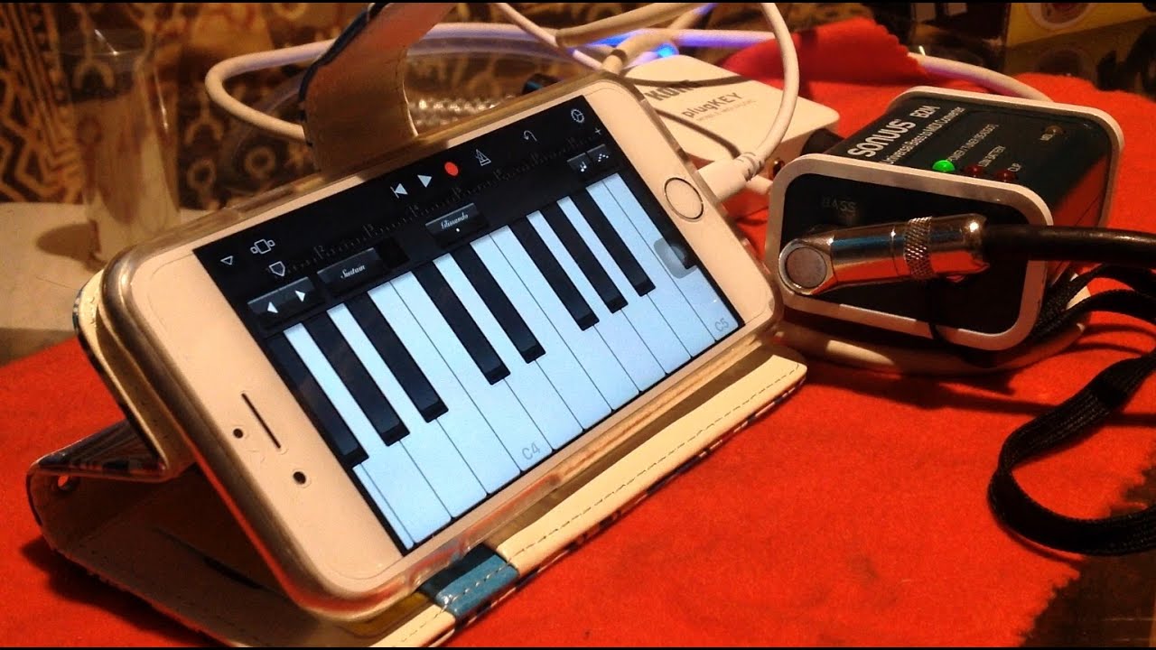 Electric Bass + KORG plugKey , SONUUS B2M and Garage Band - YouTube